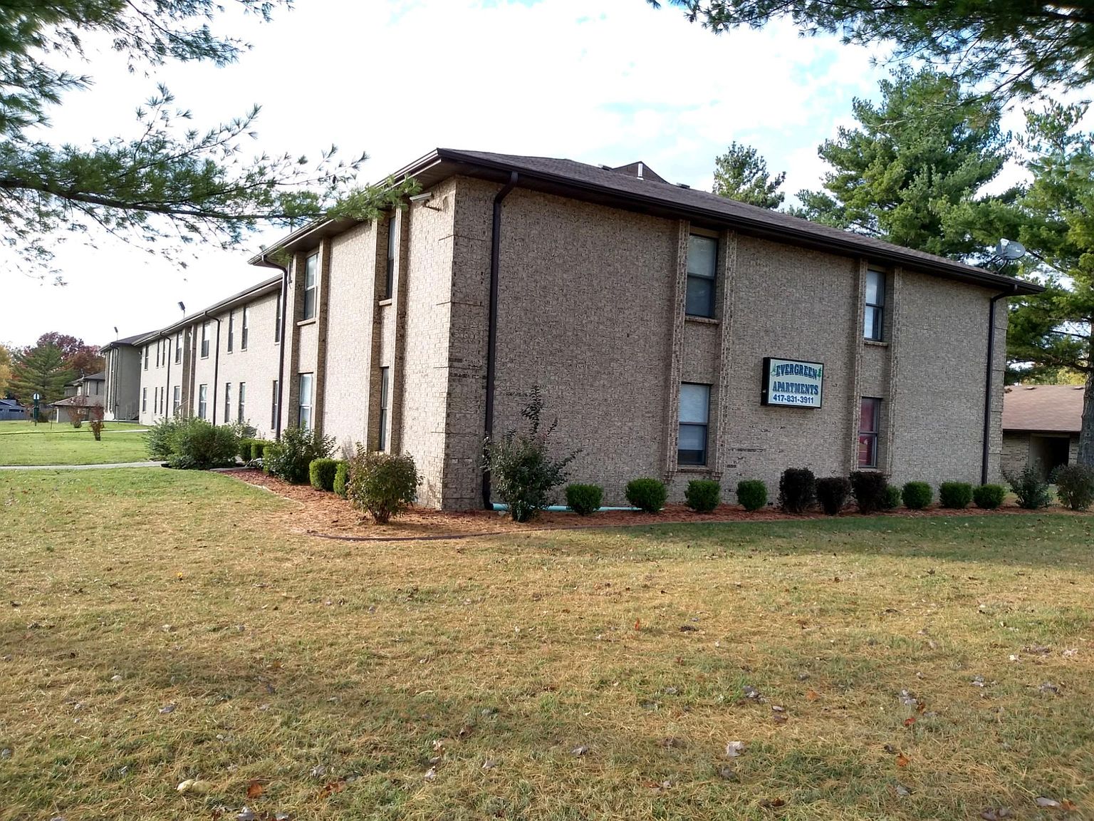 815 N Cedarbrook Ave, Springfield, MO 65802 | Zillow