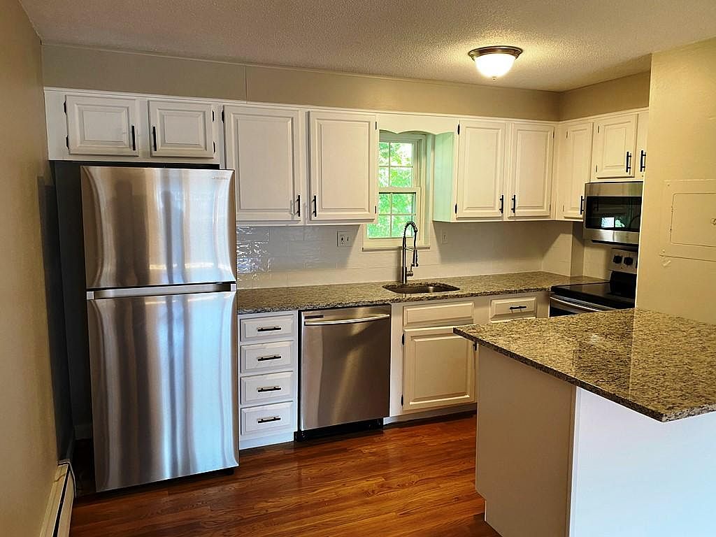 25 Arlington Rd APT 25, Woburn, MA 01801 | Zillow