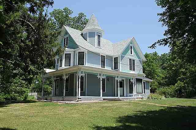 2474 Mehaffey Bridge Rd NE, North Liberty, IA 52317 | Zillow