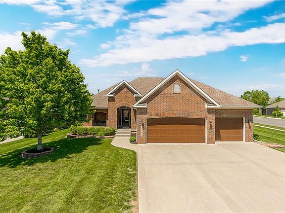 10900 Delavan Ct, Kansas City, KS 66109 | MLS #2546488 | Zillow