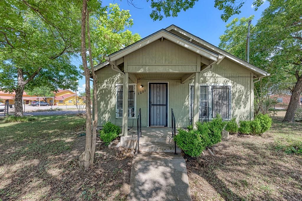 1201 Montopolis Dr, Austin, TX 78741 | Zillow