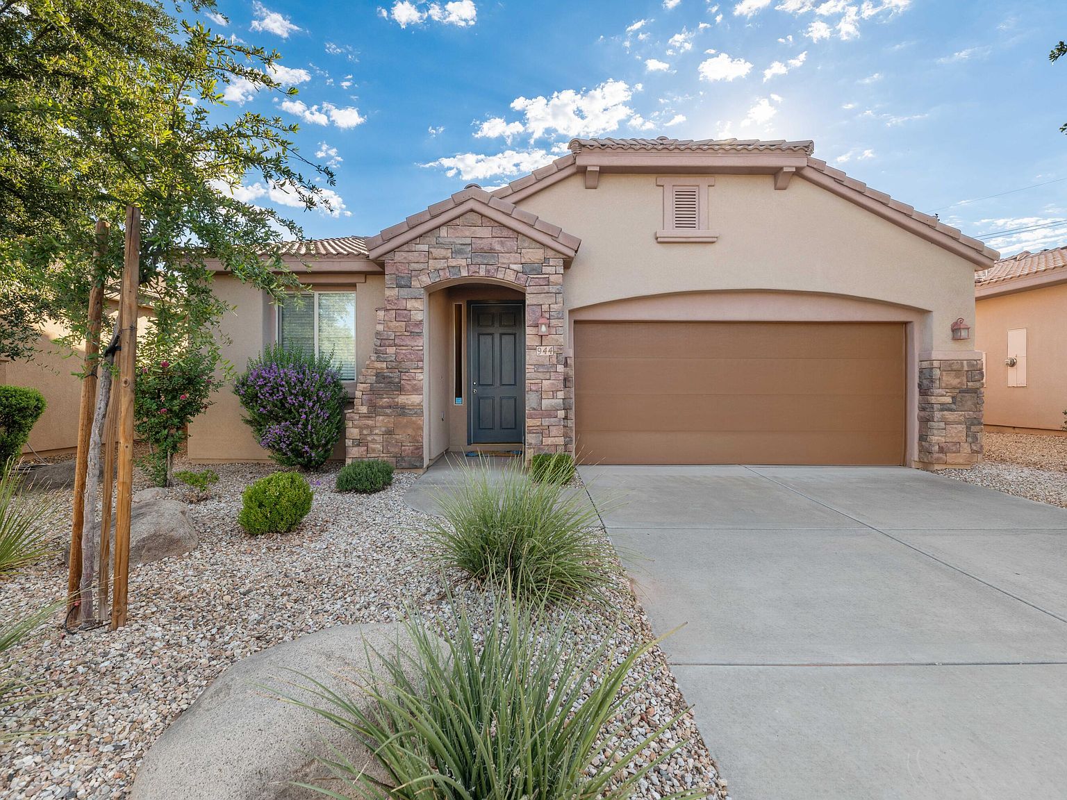 944 N Slow Creek Ln, Washington, UT 84780 | MLS #23-244779 | Zillow