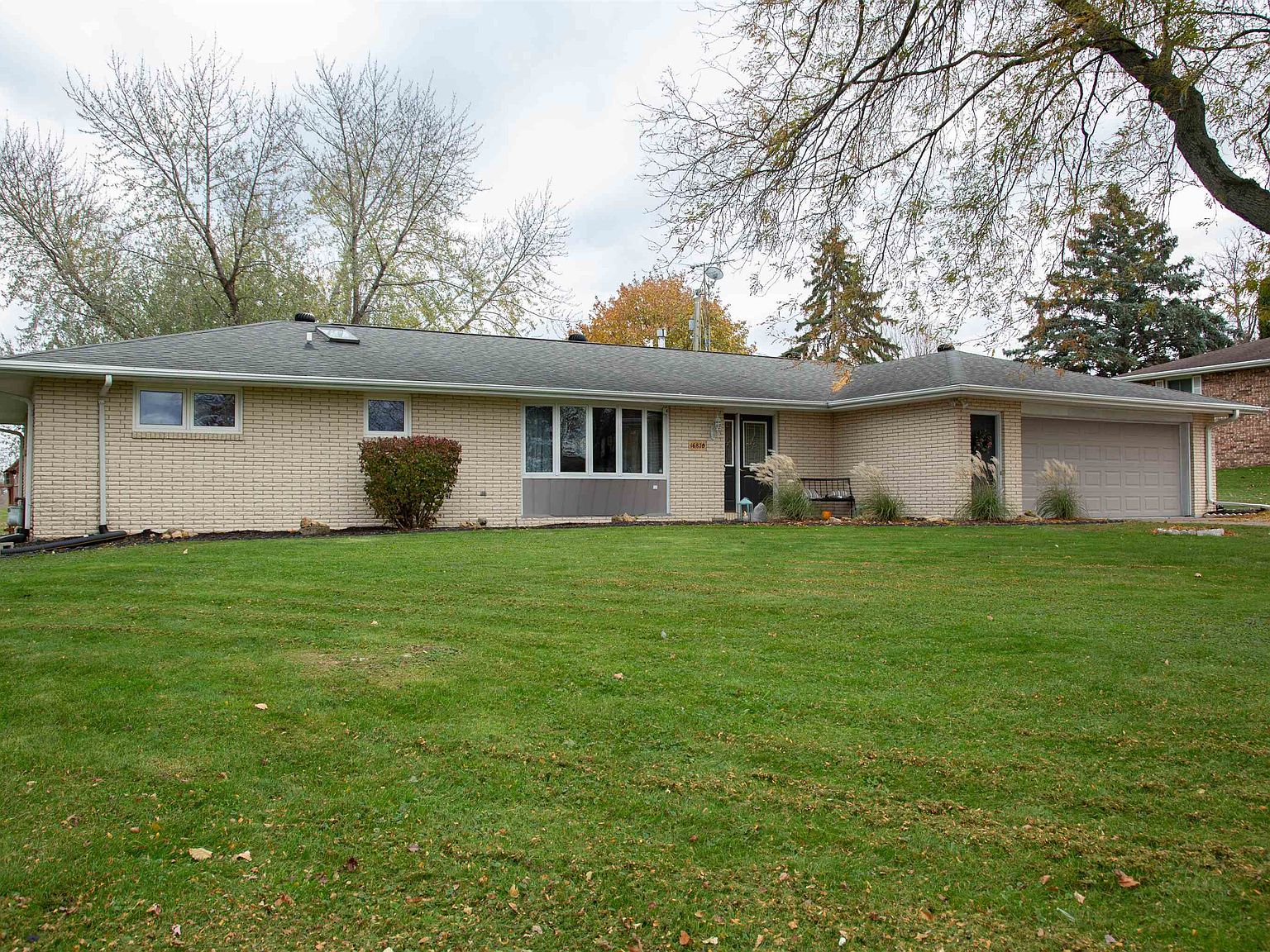 16870 Muntz Ct, Dubuque, IA 52001 | MLS #148387 | Zillow