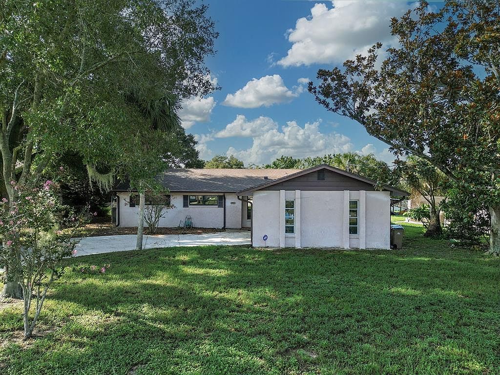 5226 Fredrick Rd, Fruitland Park, FL 34731 | MLS #G5072798 | Zillow