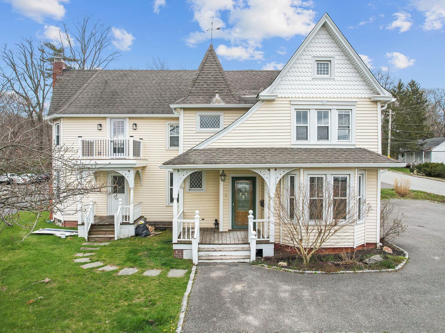 49 Landing Avenue, Smithtown, NY 11787 | MLS #829829 | Zillow