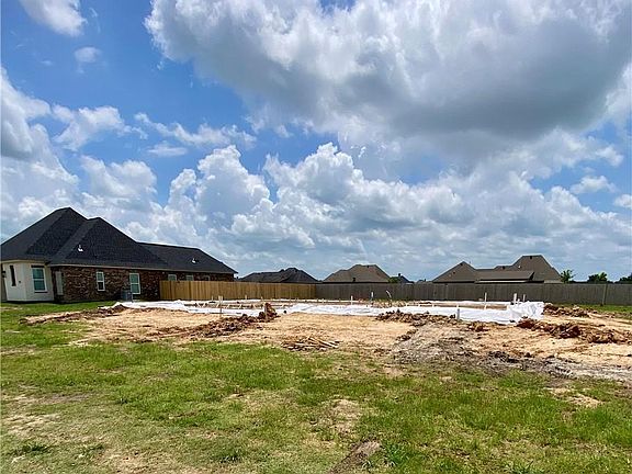 1041 Mary Diane McCall Dr, Lake Charles, LA 70607 | Zillow