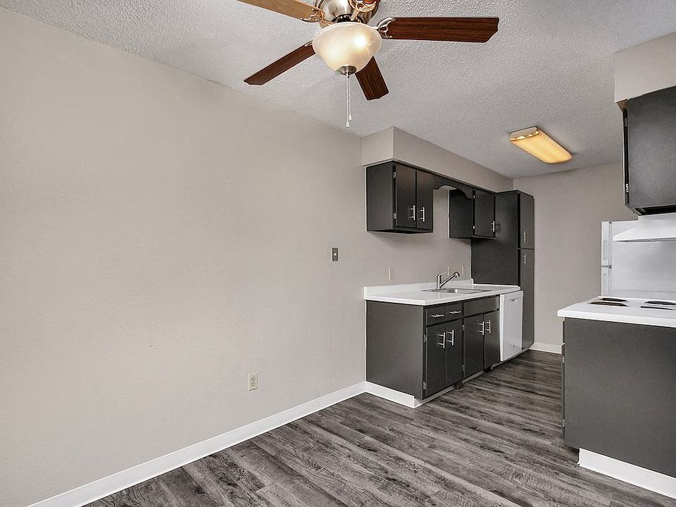 High Point East Apartment Homes - 9400 E Lincoln St Wichita KS | Zillow
