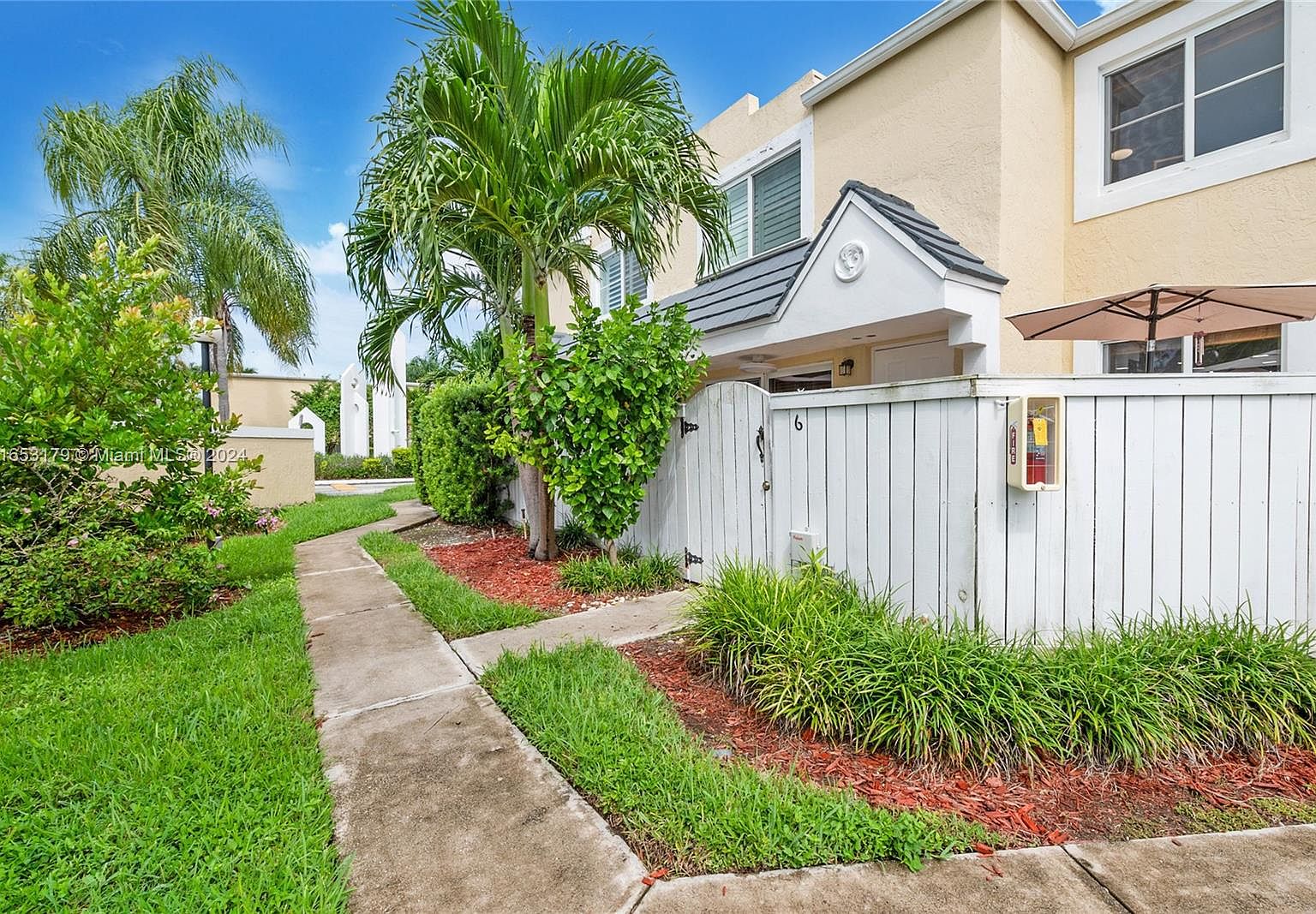 6810 SW 45th Ln APT 6, Miami, FL 33155 | Zillow