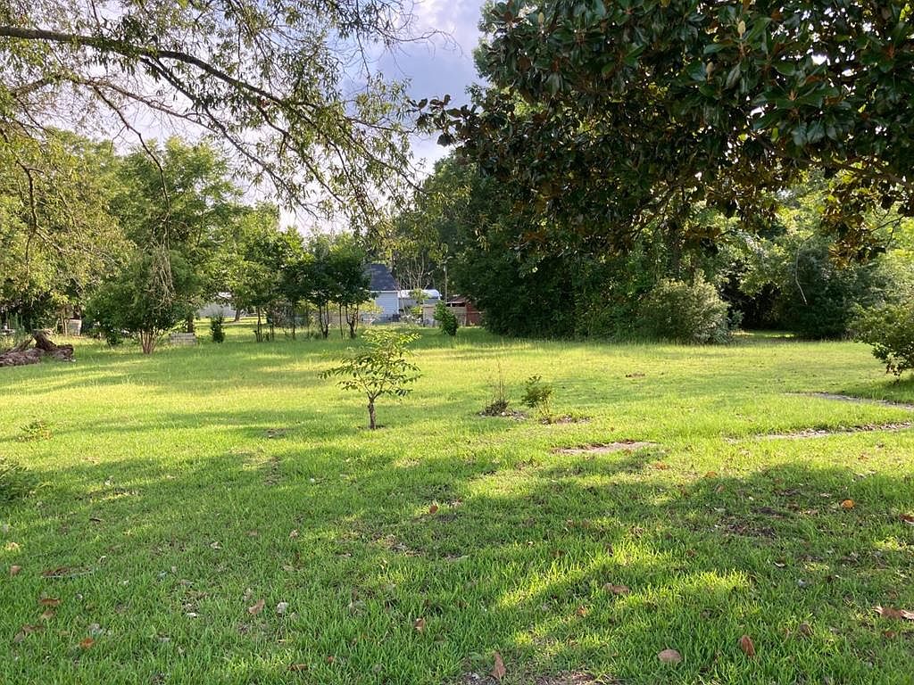 204 W Boyce St, Manning, SC 29102 | MLS #148585 | Zillow