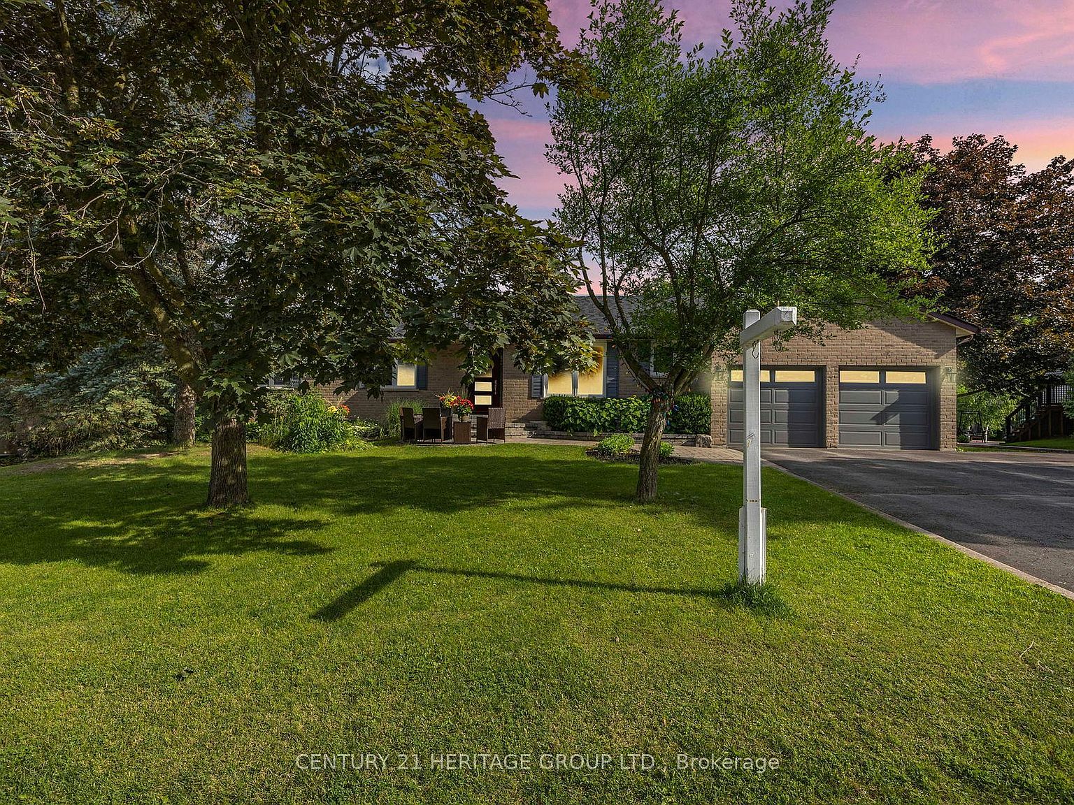 108 Cook Dr, King, ON L7B 0E5 | Zillow