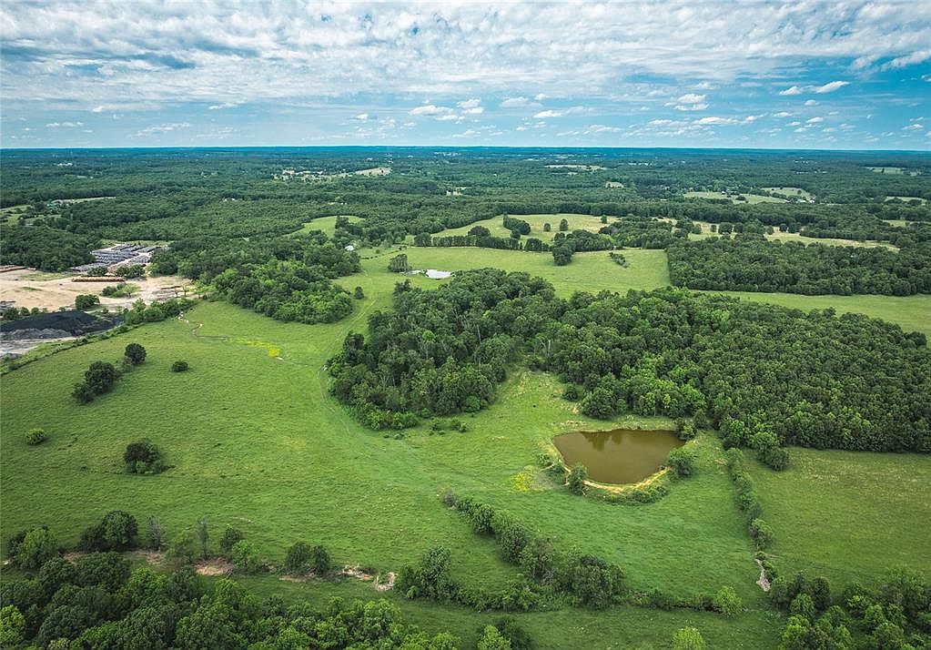 9815 County Road 2780, Mountain View, MO 65548 | MLS #25034158 | Zillow