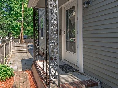 75 Federal St, Newburyport, MA 01950 | Zillow