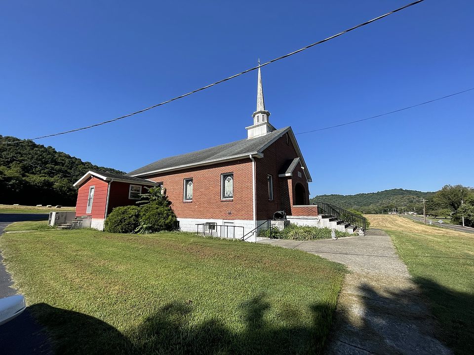 732 Lancaster Hwy, Lancaster, TN 38569 | Zillow