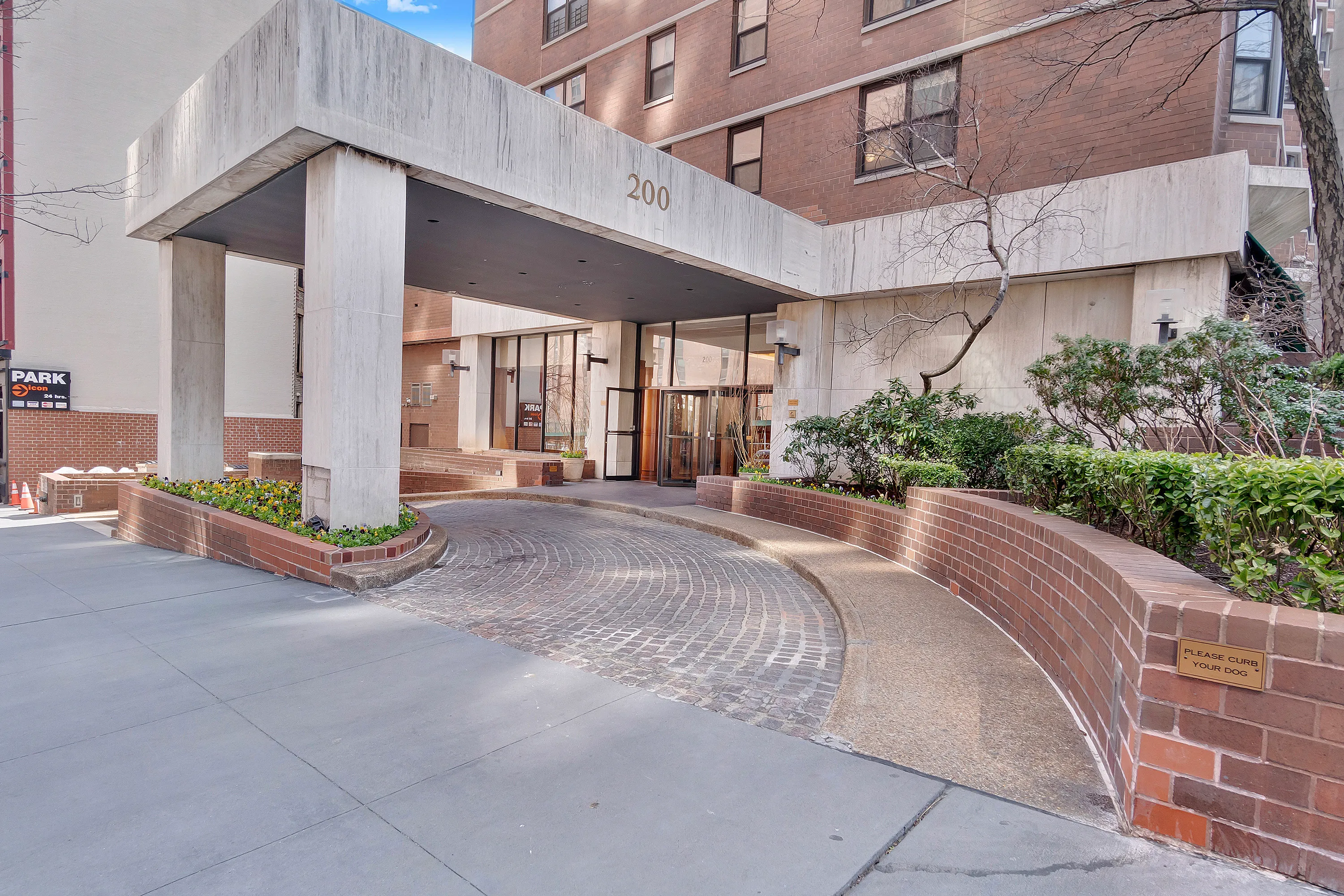 200 East 90th Street #3B in Yorkville, Manhattan | StreetEasy