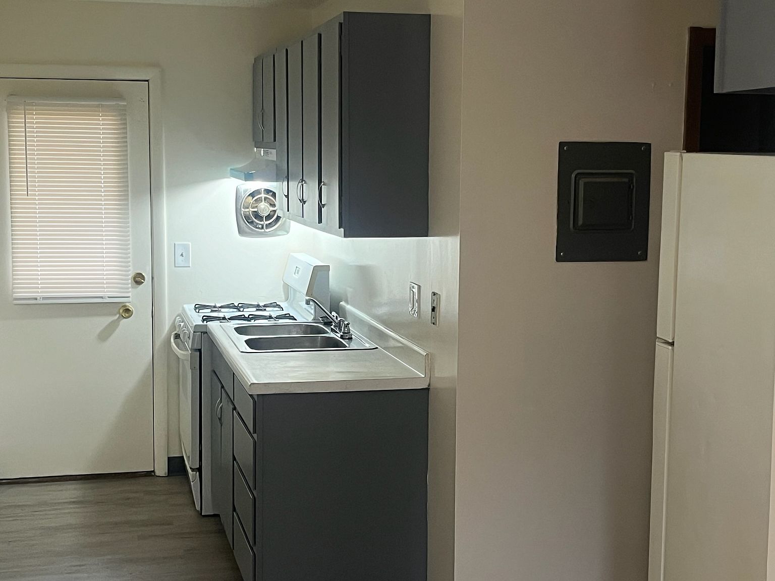 1616 Mark Ave #5, Elgin, IL 60123 | Zillow