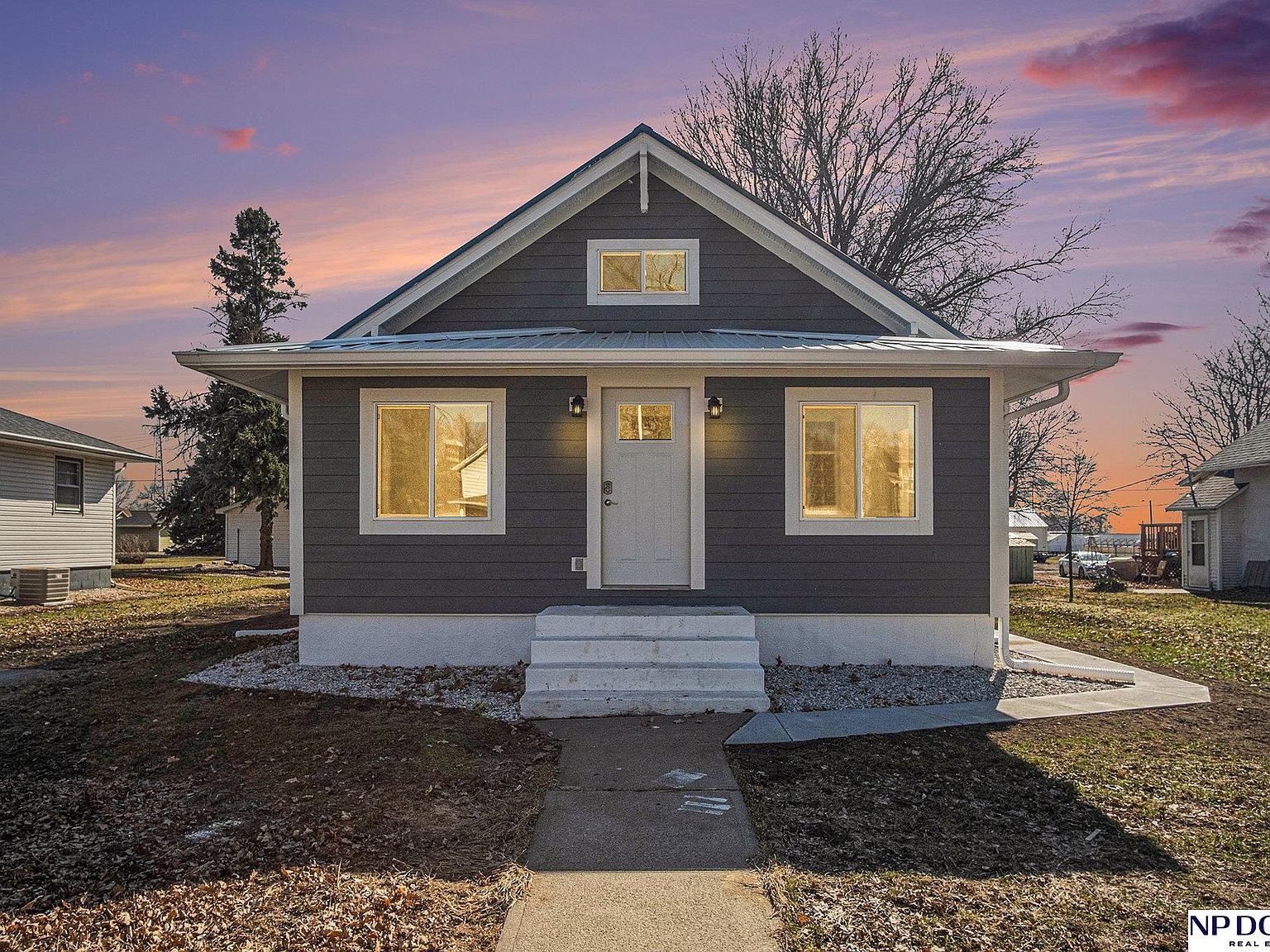 635 Crystal St, Lyons, NE 68038 | Zillow