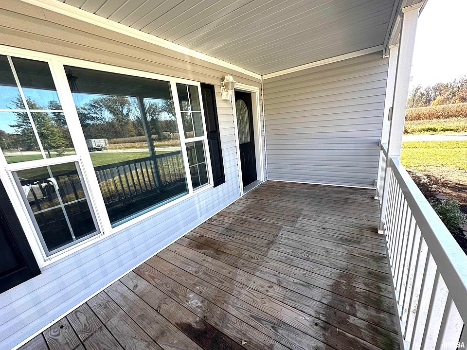23938 N Old Centralia Ln, Walnut Hill, IL 62893 | Zillow