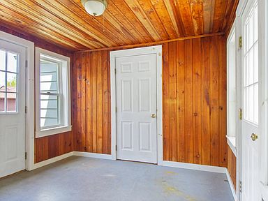 190 High Holborn Street, Gardiner, ME 04345 | Zillow