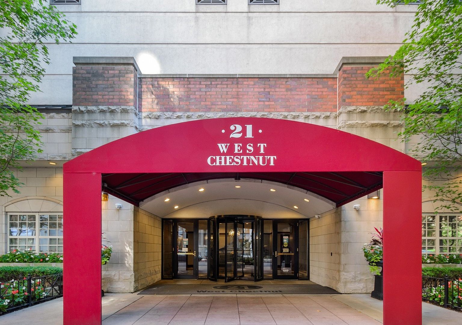 21 W Chestnut St APT 703, Chicago, IL 60610 | Zillow