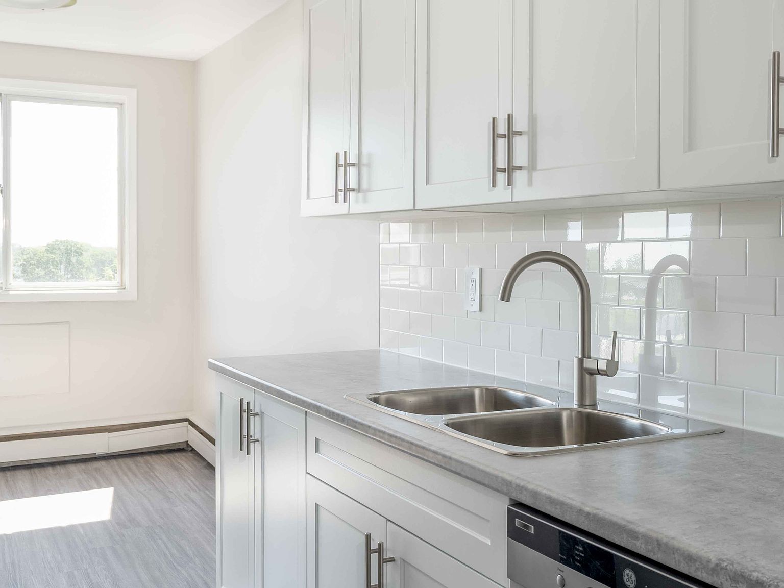 176 Vidal St S # 1 Bedroom 1 Bathroom, Sarnia, ON N7T 2T6 | Zillow