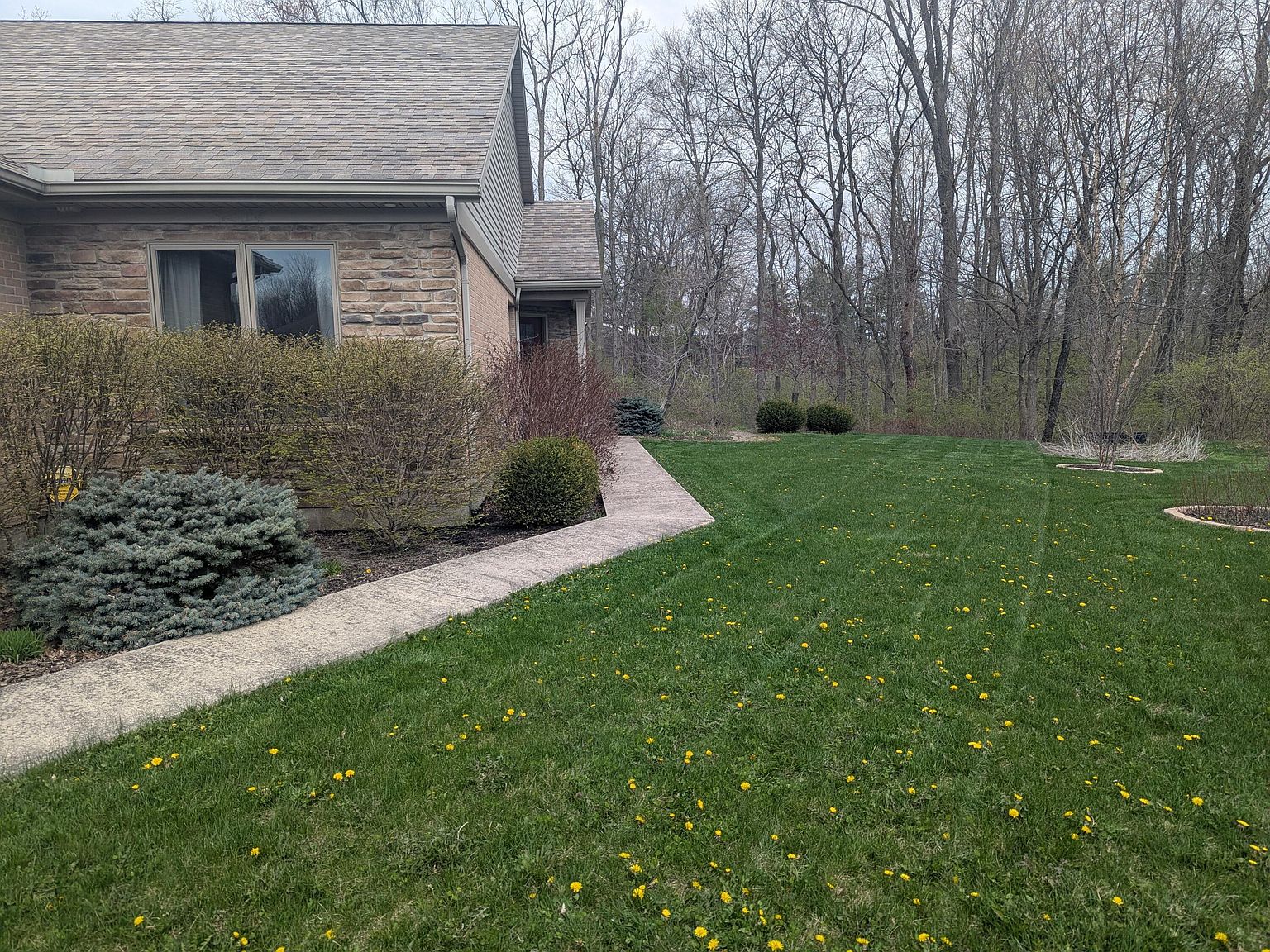 914 Winter Ridge Dr, Sidney, OH 45365 | MLS #1038035 | Zillow