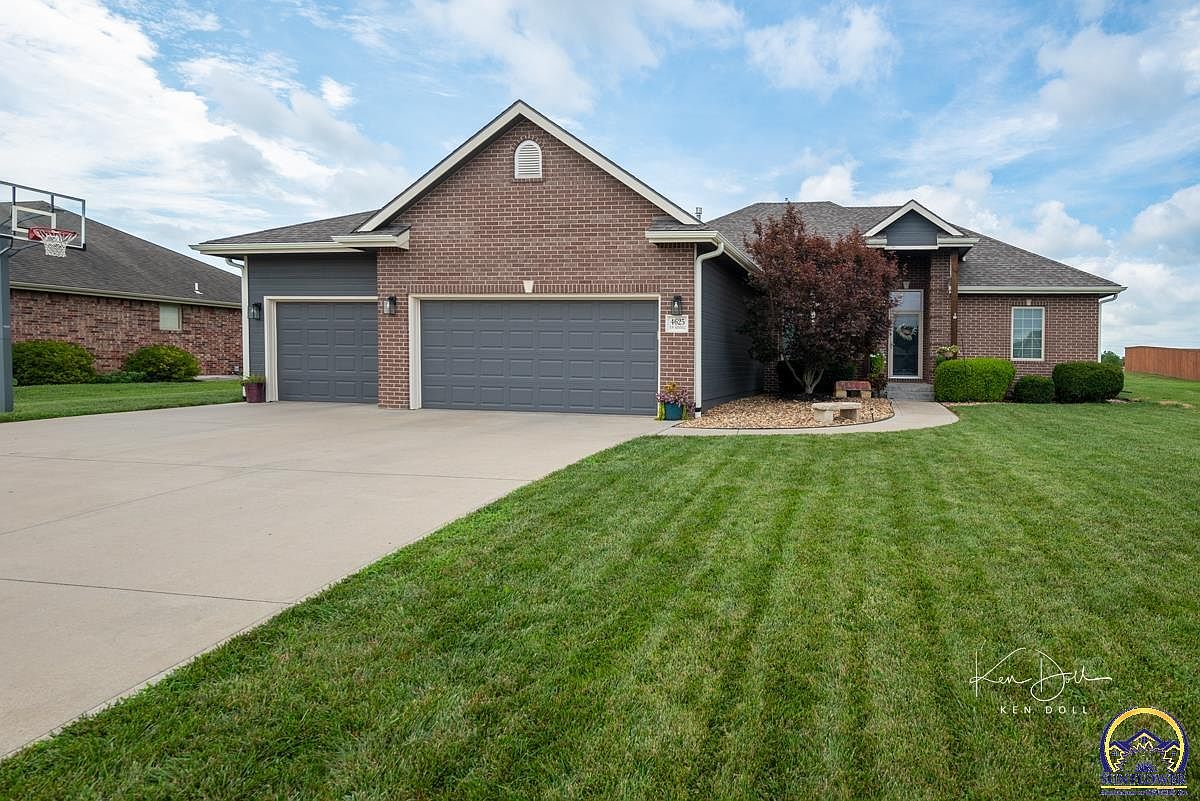 4625 NW Kendall Dr, Topeka, KS 66618 | Zillow