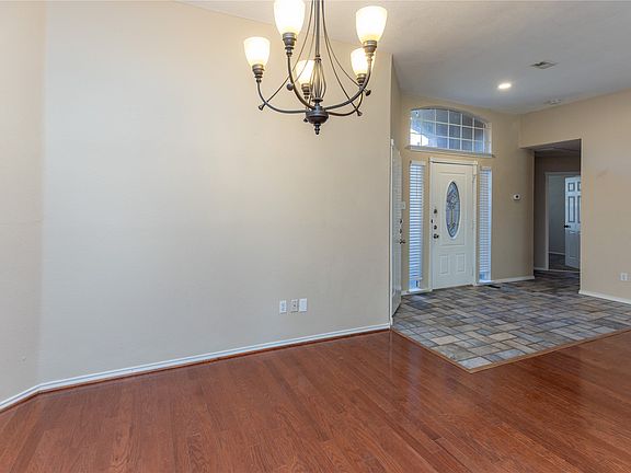 5715 Marquette St, Arlington, TX 76018 | MLS #20832565 | Zillow