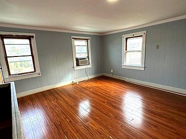 300 S George St, Ranson, WV 25438 | Zillow