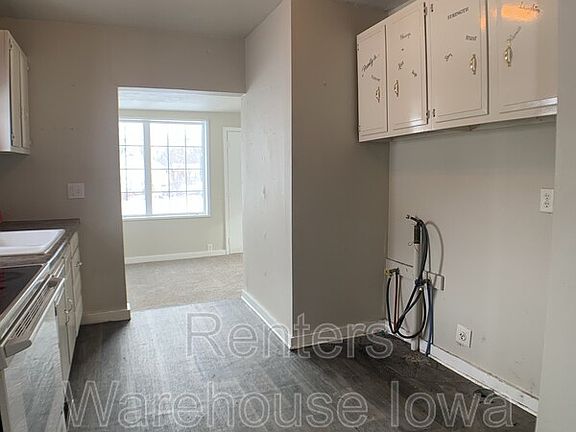 4043 2nd Ave, Des Moines, IA 50313 | Zillow