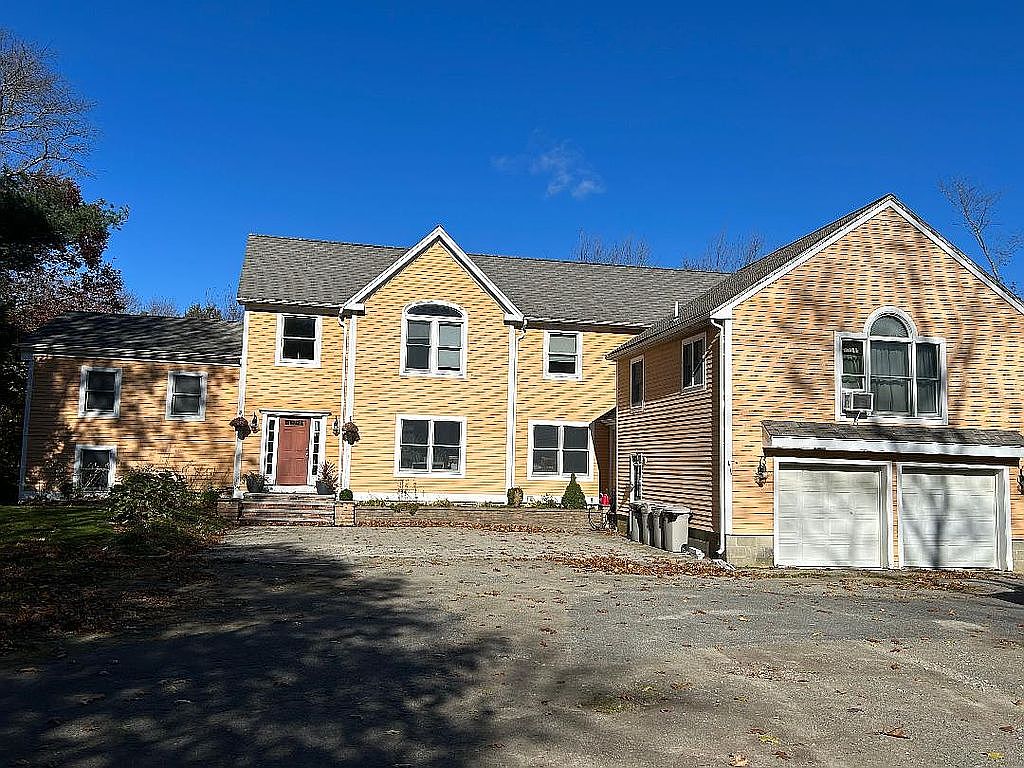 292 Main St, Rowley, MA 01969 | Zillow
