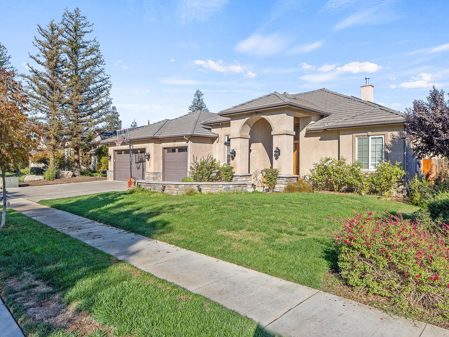 801 Davis Street, Exeter, CA 93221 | Zillow