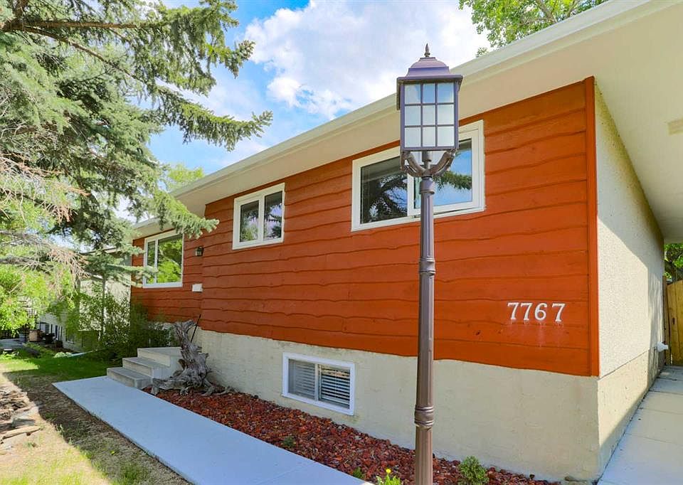 7767 N Bowcliffe Cres NW, Calgary, AB T3B 2S6 | MLS #A2054423 | Zillow