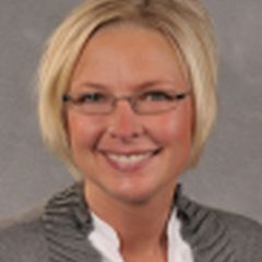 Nicole Mauch ABR - Real Estate Agent in Brookfield, WI - Reviews | Zillow