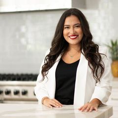 Laura Cobo - Real Estate Agent in Kissimmee, FL - Reviews | Zillow