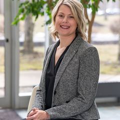 Laura Nightingale - Real Estate Agent in Tonawanda, NY - Reviews | Zillow