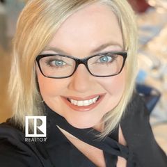 Lisa Dean's Instagram, Twitter & Facebook on IDCrawl