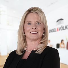 Shaunda Jackson's Instagram, Twitter & Facebook on IDCrawl