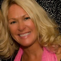 Laurie Combs | Zillow