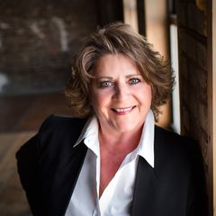 Terri Benson-Holmstrom - Real Estate Agent in Bismarck, ND - Reviews ...