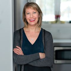 Amy McCallum - Real Estate Agent in Avon, CT - Reviews | Zillow