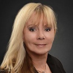 Sherry Caperton's Instagram, Twitter & Facebook on IDCrawl