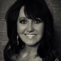 Andrea Howell Masone | Zillow