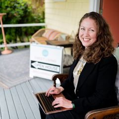 Chelsea Moon - Real Estate Agent in SEATTLE, WA - Reviews | Zillow