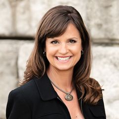 Sue DeBellis - Real Estate Agent in Chesterfield, MO - Reviews | Zillow