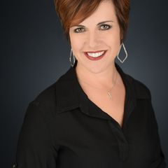 Traci Smith's Instagram, Twitter & Facebook on IDCrawl