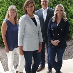 Helena Cameron - Real Estate Agent in West Chester, OH - Reviews | Zillow