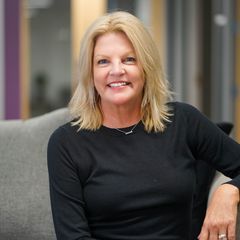 Lisa Hallden - Real Estate Agent in Carlsbad, CA - Reviews | Zillow