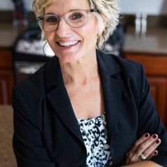 Tina Lockner - Real Estate Agent in Woodbury, MN - Reviews | Zillow