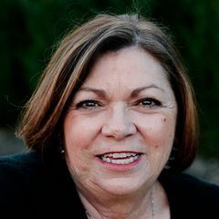 Teri Kerr - Real Estate Agent in Apple Valley, CA - Reviews | Zillow