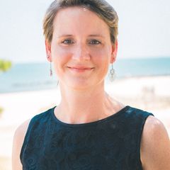 Amber McCulloch - Real Estate Agent in Virginia Beach, VA - Reviews ...